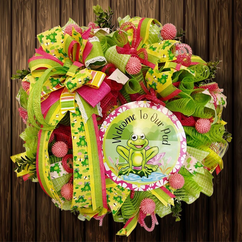 Frog Wreath - Etsy