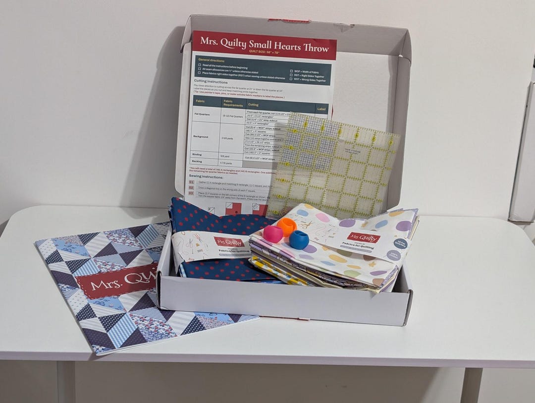 Mrs Quilty Extra Deluxe Double March Subscription Box - 28 Fat Quarters ...