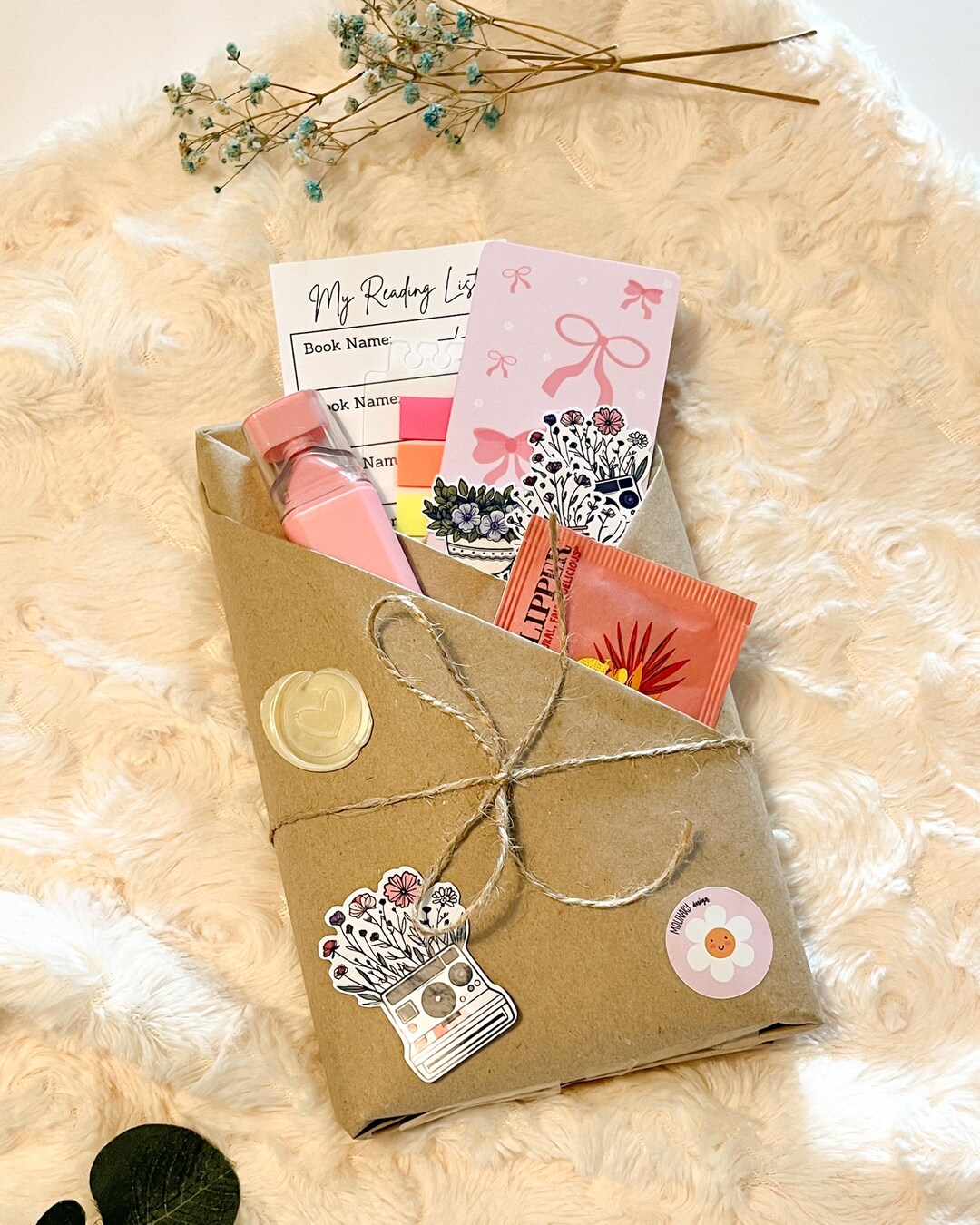 Blind Date With a Book Gift Set, Mystery Book Gift Box, Book Lover Gift ...