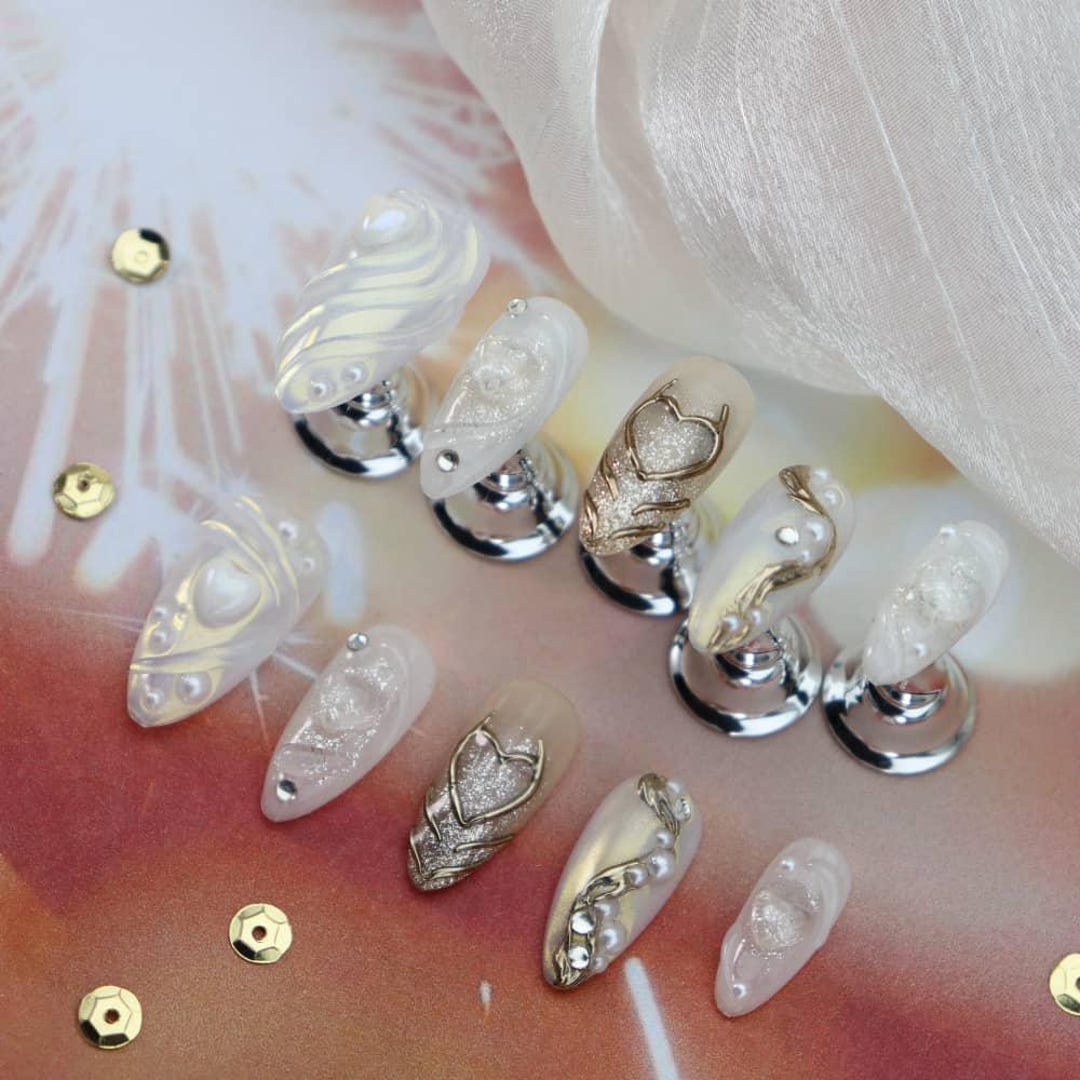 Quicksand Almond Handmade Nails, Custom Hand-painted Acrylic Nails ...