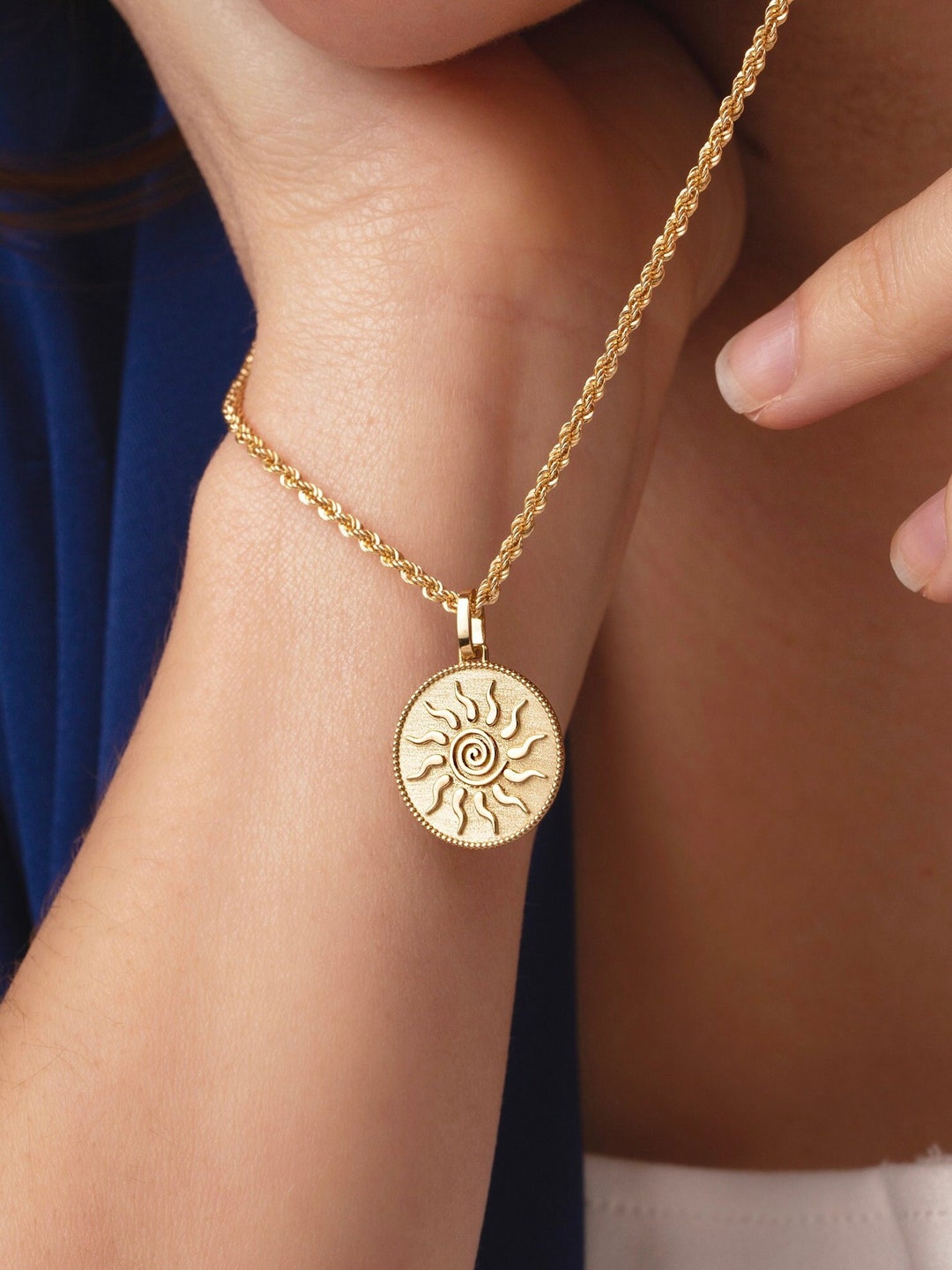 14K Real Gold Spiral Sun Necklace, Sun Disc Pendant, Dainty Gold Sun ...