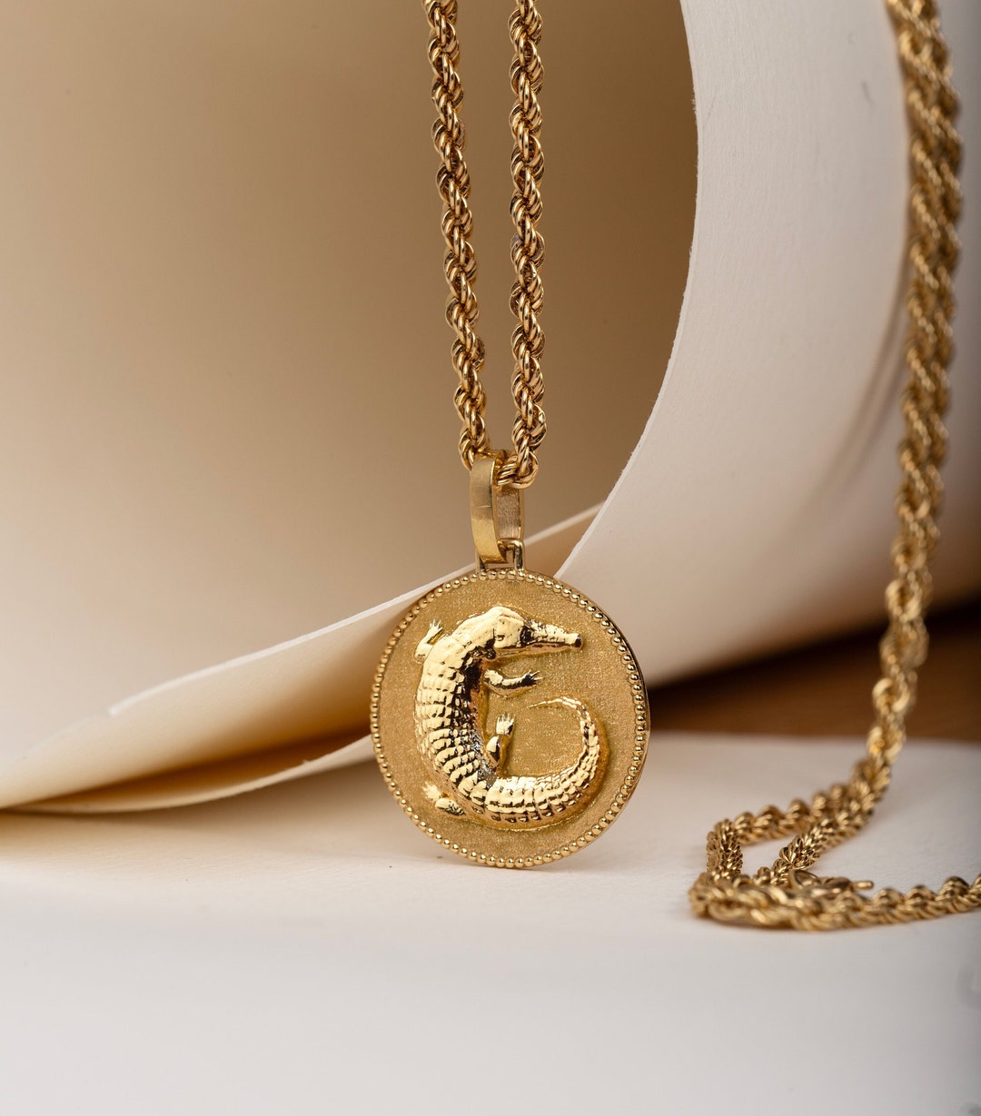 14K Solid Gold Alligator Pendant, Wildlife Jewelry, Crocodile Coin ...