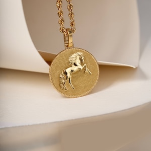 14K Solid Gold Horse Pendant: Equestrian Necklace - Etsy