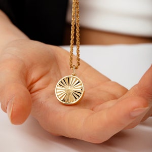 14K Gold Sun Necklace, Dainty Sunbeam Pendant, Personalized Sunburst ...