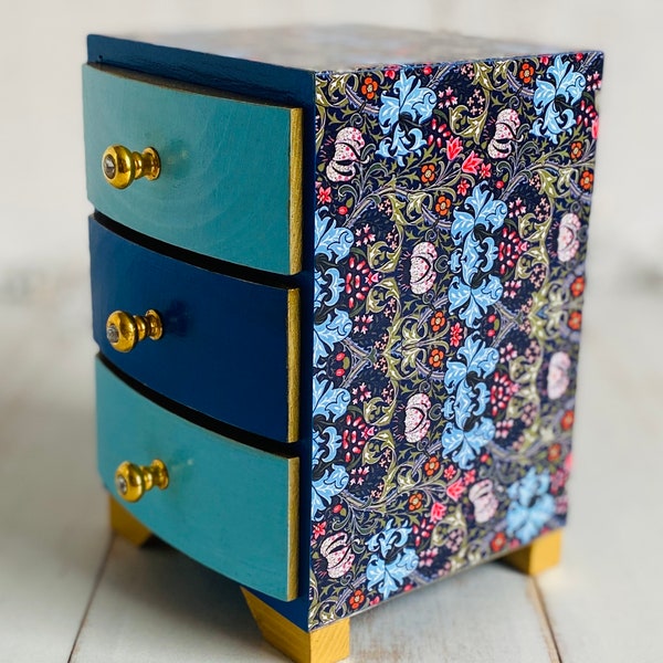 Tween Girl Gifts - 60+ Gift Ideas for 2024