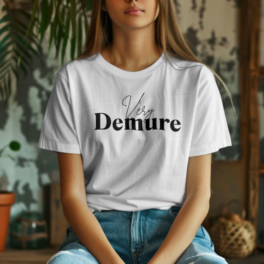 Very Demure Tiktok Gen Z Tshirt Fashion Womens OVERSIZED Loose Fit Top ...