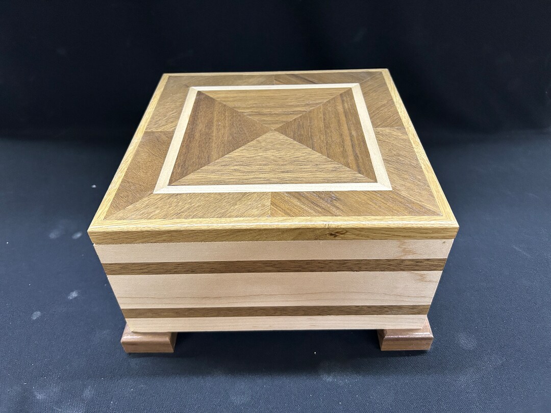 Walnut and Maple Keepsake Box - Etsy