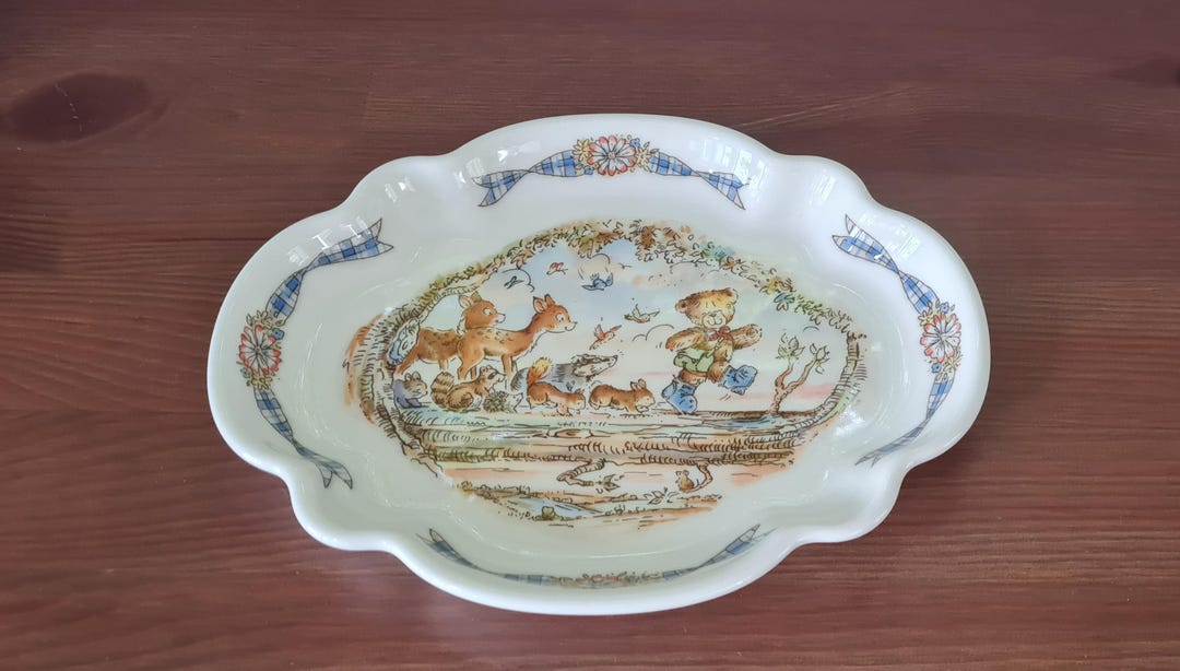 Vintage Wedgwood Rambling Ted Child's Plate by Michael Abrams Oval Dish ...