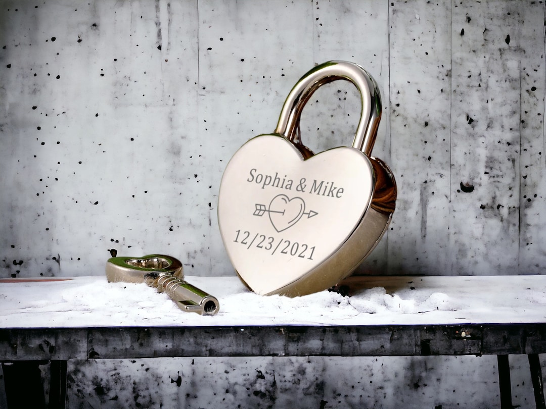 Customized Name Padlock Keychain - Personalized Love Lock With Date ...
