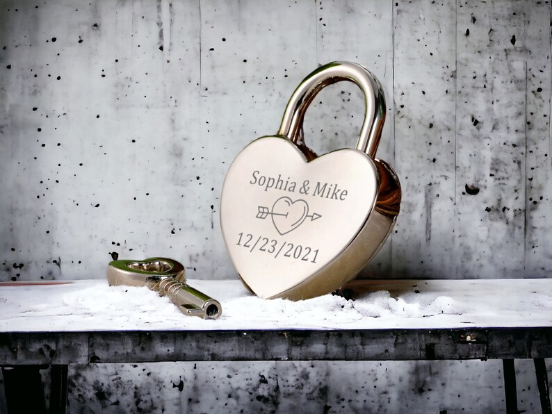 Customized Name Padlock Keychain - Personalized Love Lock With Date ...