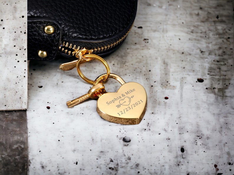 Customized Name Padlock Keychain - Personalized Love Lock With Date ...