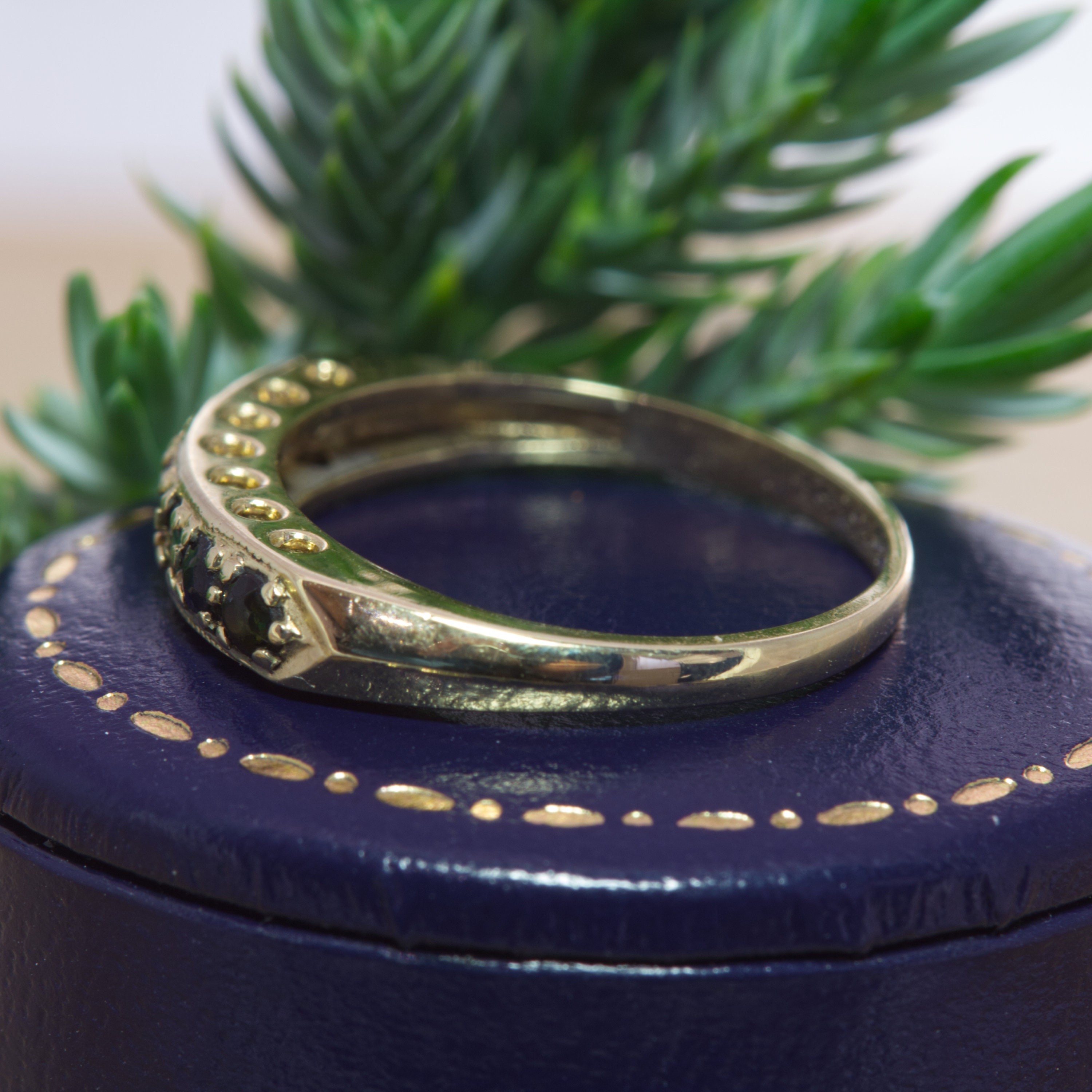 Vintage 1992 Victorian Style 9ct Gold Acrostic DEAREST Ring UK Size I i ...