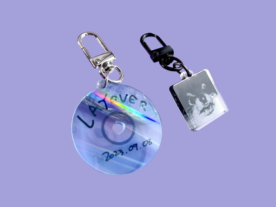 BTS Layover V Keychain - Yeontan | BTS Keychain - Bts Keychain Charm ...