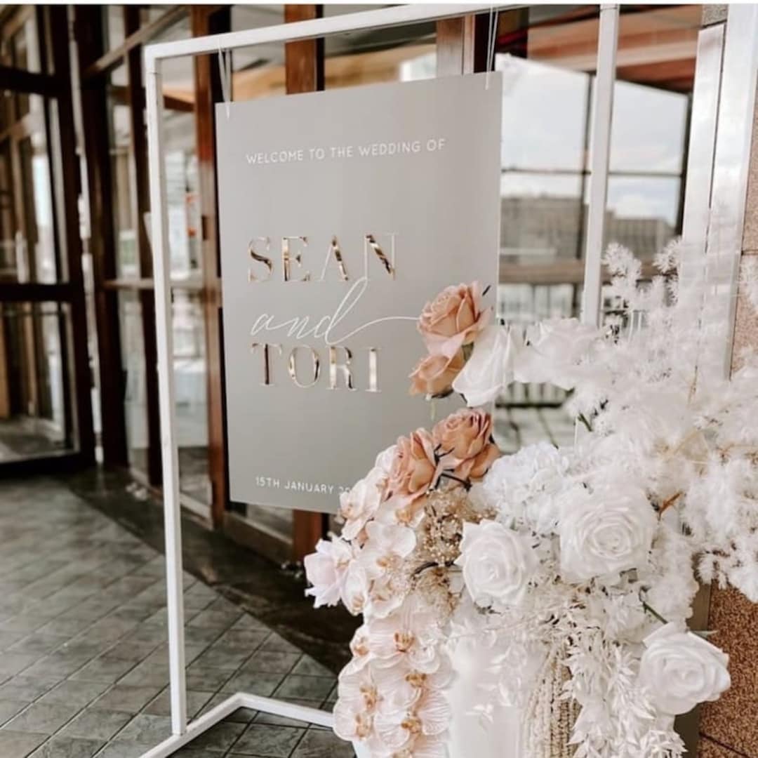 Frosted Acrylic Wedding Sign and 3D Gold Mirror Names-wedding Signage ...