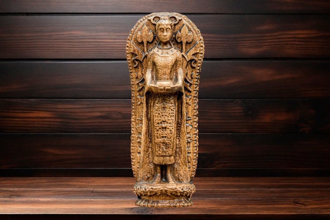 Buddha Hand-carved Wood Altar Buddha Statue Petite Collectible Figurine ...