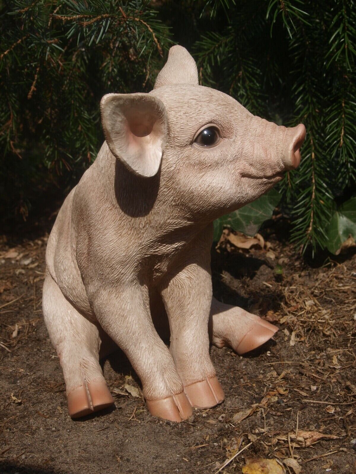 Sitting Wilbur Pig Statue Plastic Pink Wilbur Pig Figurine Resin ...