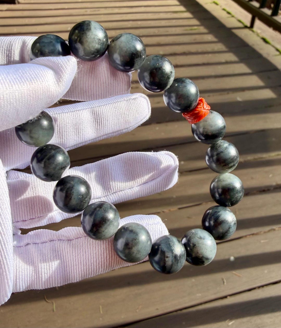 Qinghua Nephrite Jade Bracelet: Black and White Beaded Gemstone, 7.5 in ...