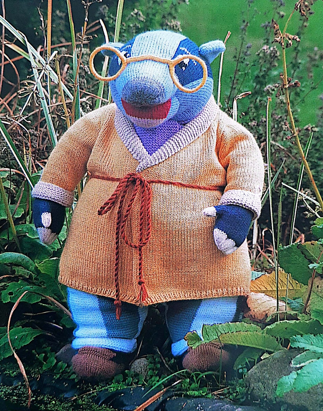 PDF KNIT PATTERN: 1995 Badger From Wind in the Willows, Vintage Knit ...