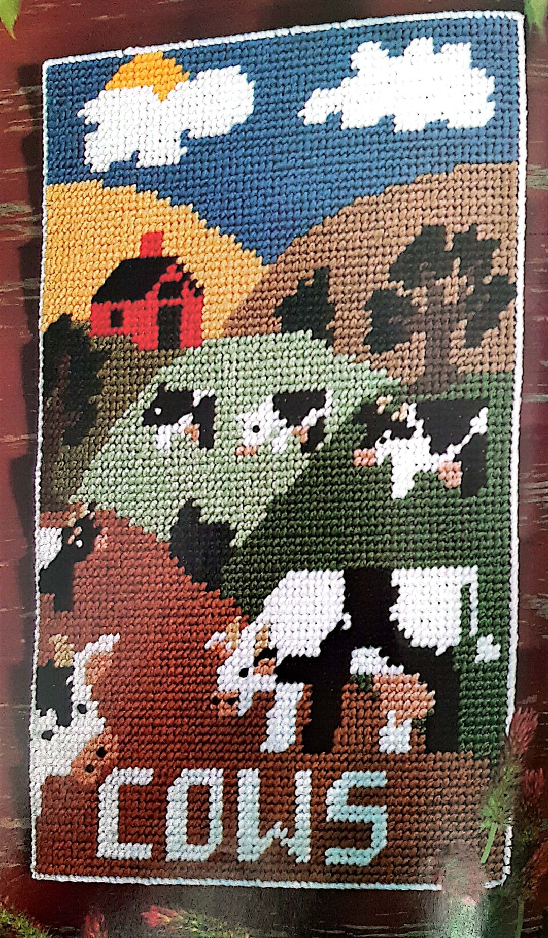 PDF PLASTIC CANVAS: 1993 Cows Wall Hanging Plastic Canvas Pattern, Farm ...