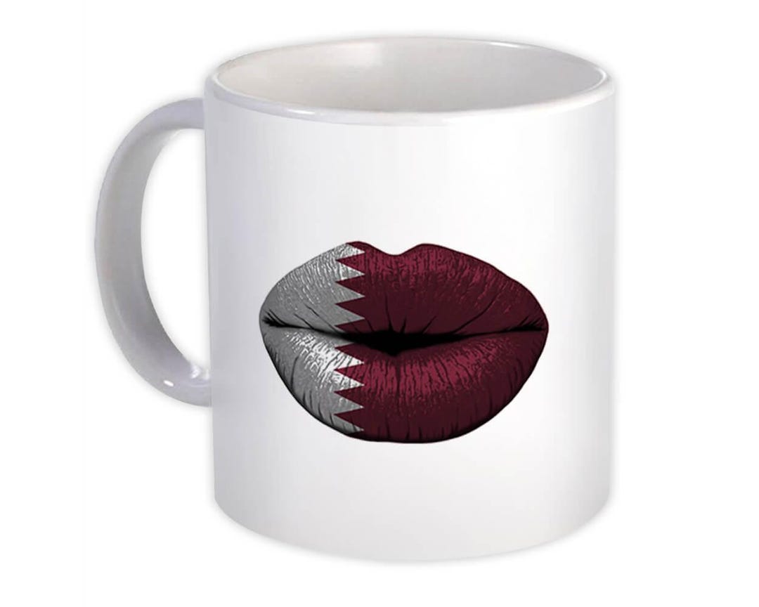 Lips Qatari Flag Mug Gift Qatar Expat Country for Her Woman Feminine ...