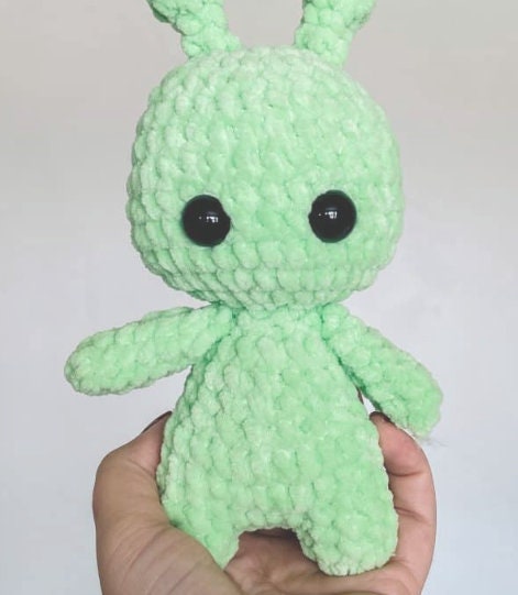 Alien Plushie - Etsy