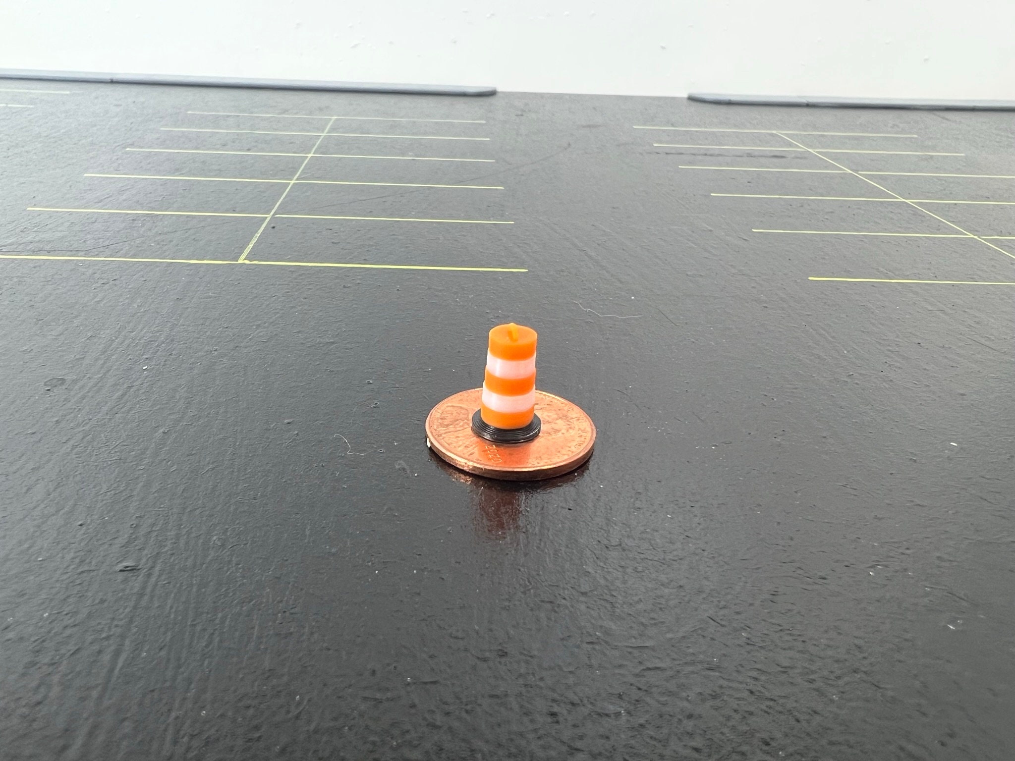 HO Scale Traffic Barrel for Construction Site in Color in Set of 6. - Etsy
