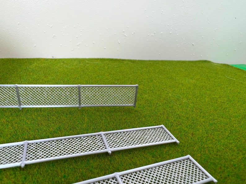 Ho Scale Chain Link Fence 5 Pieces. Residential Short Fence. - Etsy