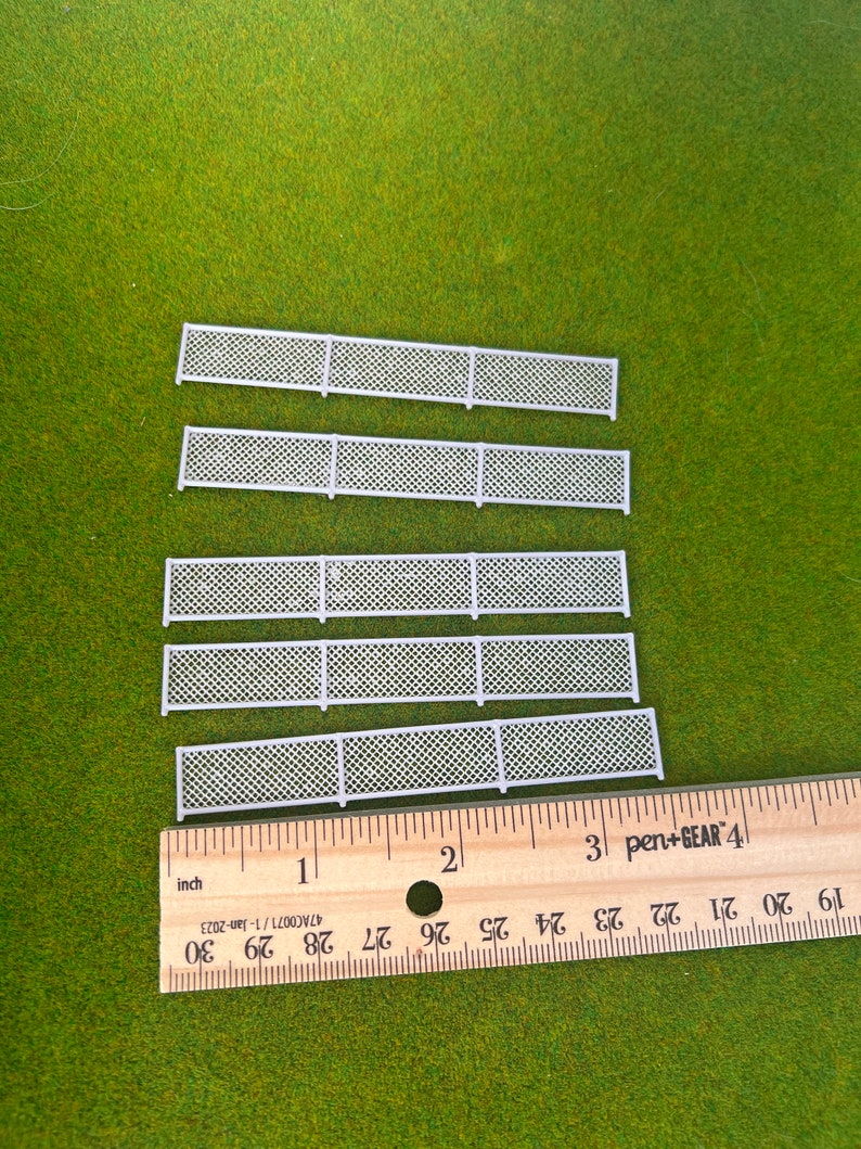 Ho Scale Chain Link Fence 5 Pieces. Residential Short Fence. - Etsy