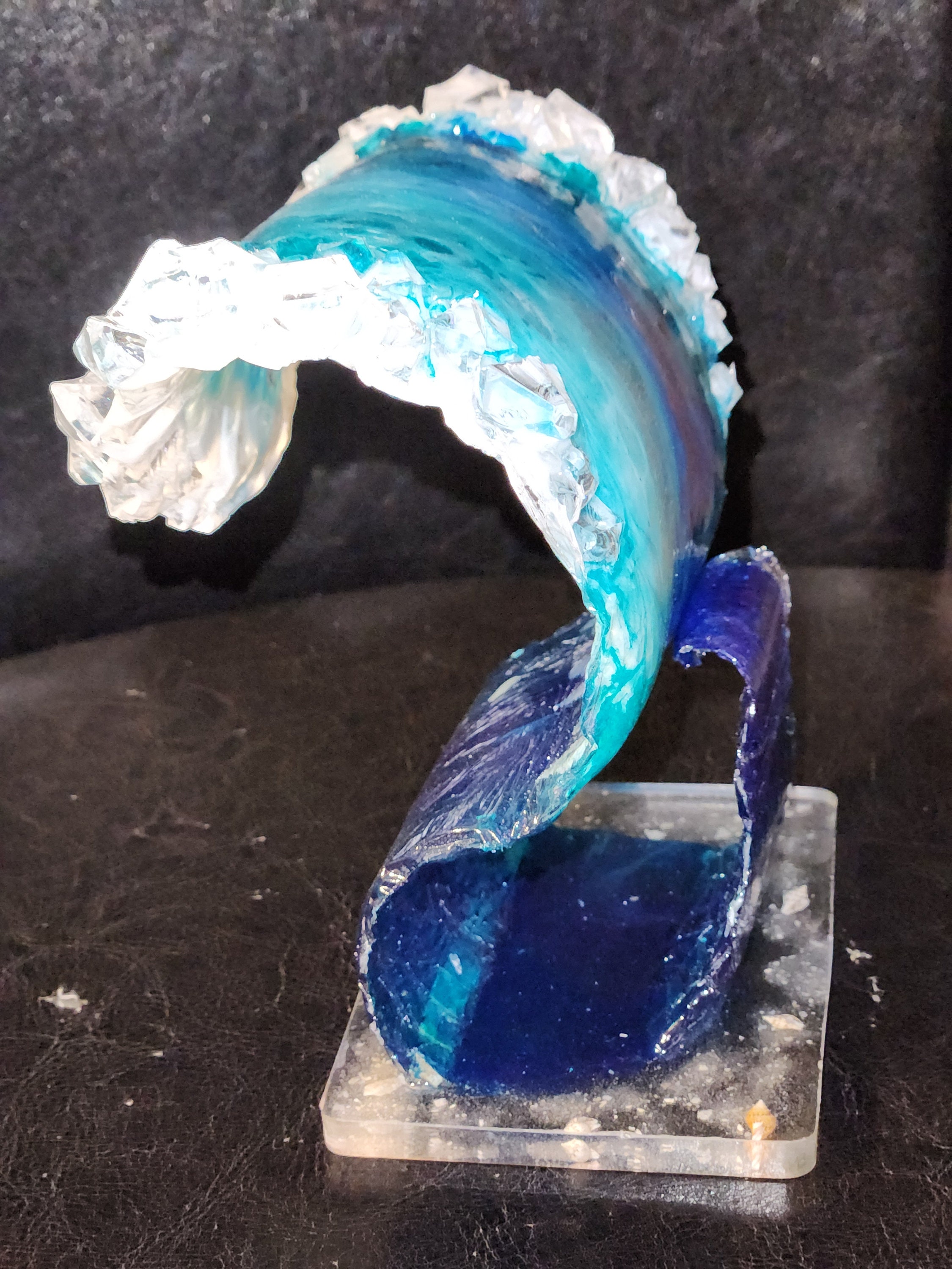 Aqua Vertical Wave With Seashell Stand - Etsy