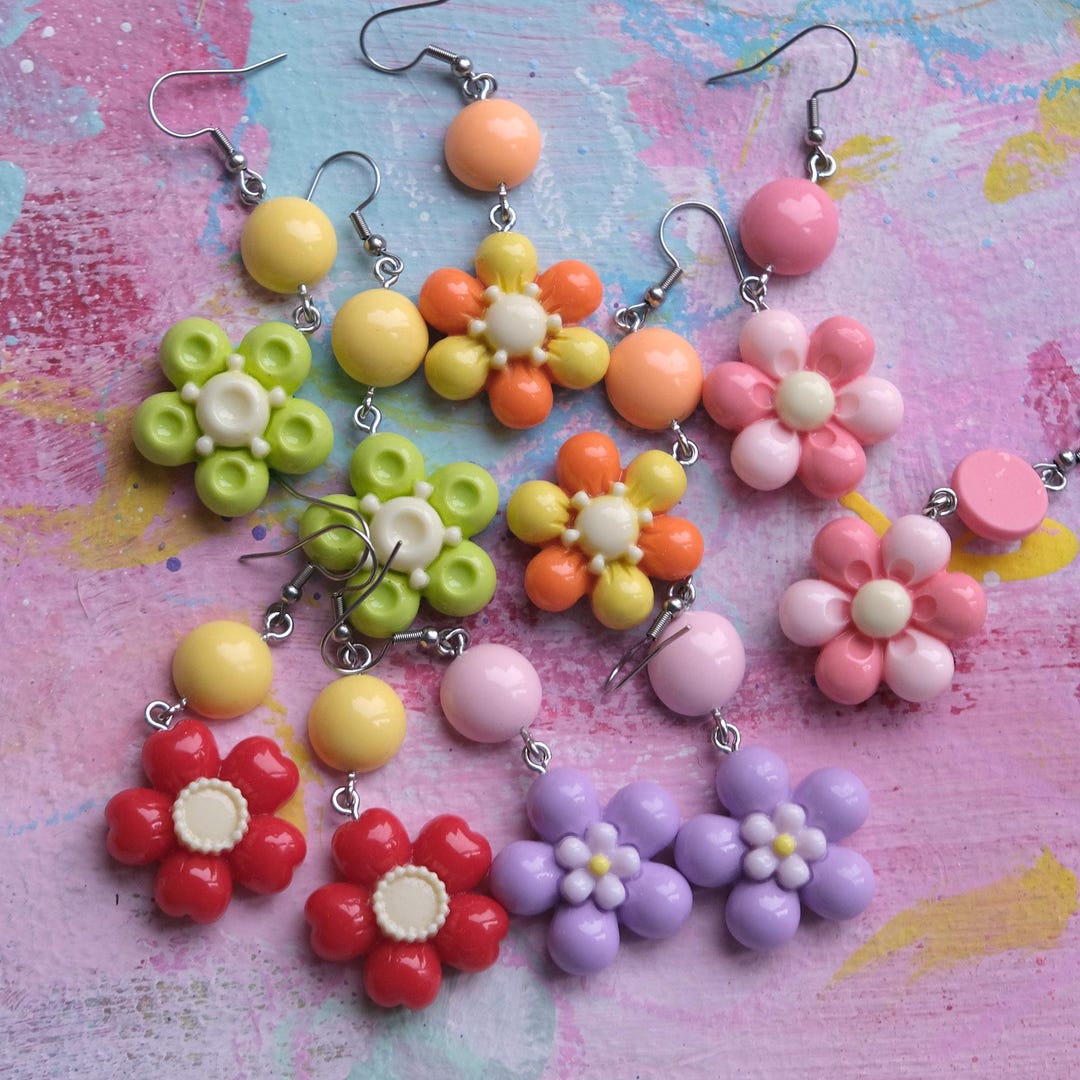 5 Pair Set of Chunky Bold Flowers Earrings :) - Etsy