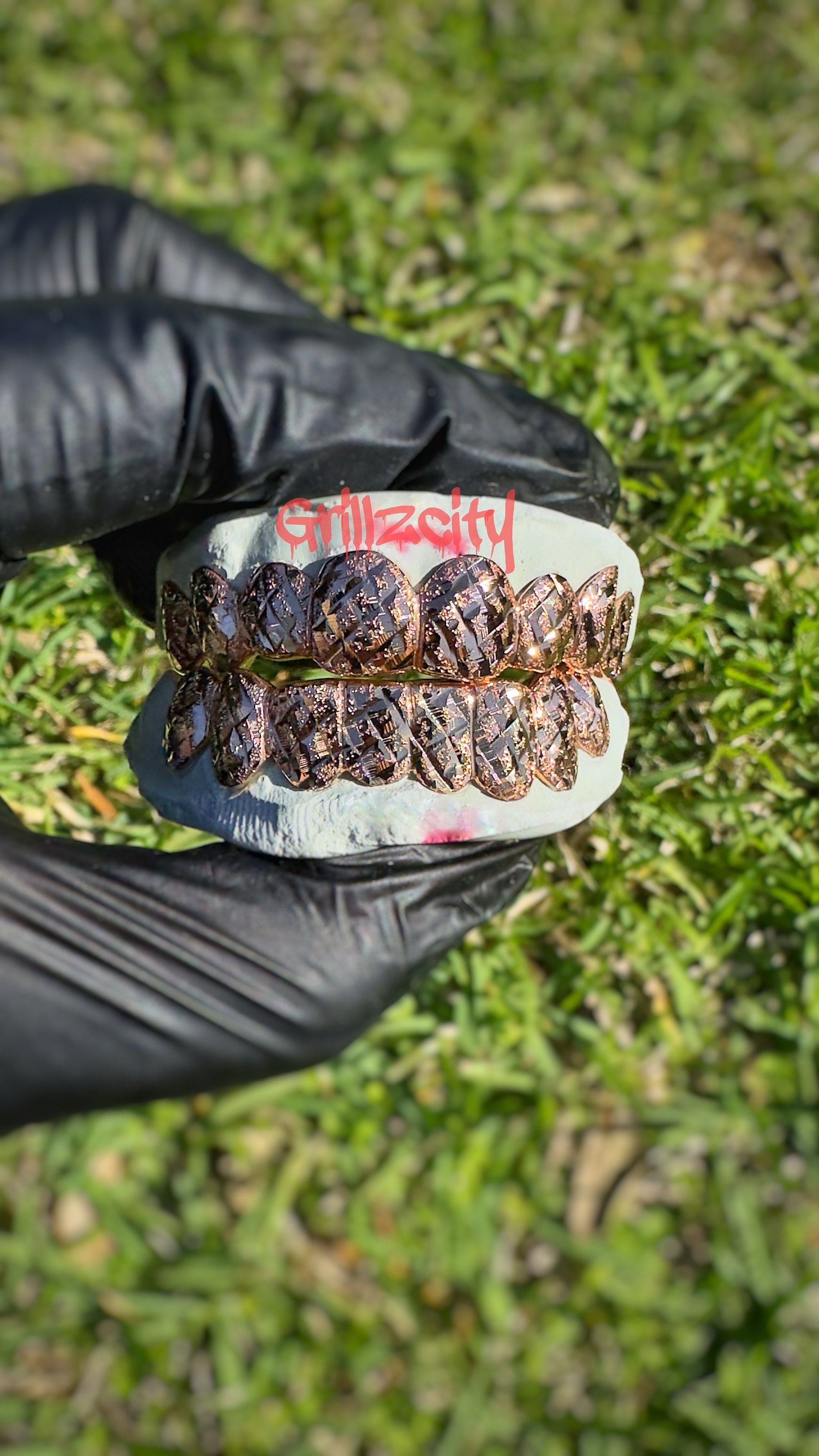 Custom Fit Real 2 Color Gold Grillz / 925 Silver Grillz Diamond Dust ...