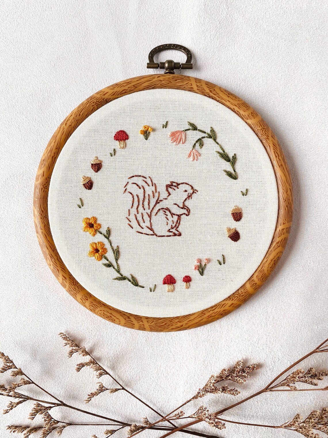 DIY Squirrel Hand Embroidery Pattern for Beginners - Etsy