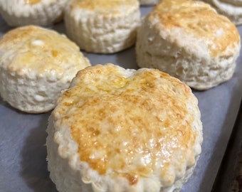 10 Jumbo Buttermilk Biscuits: Fluffy, Homemade Delights for Every Meal ...