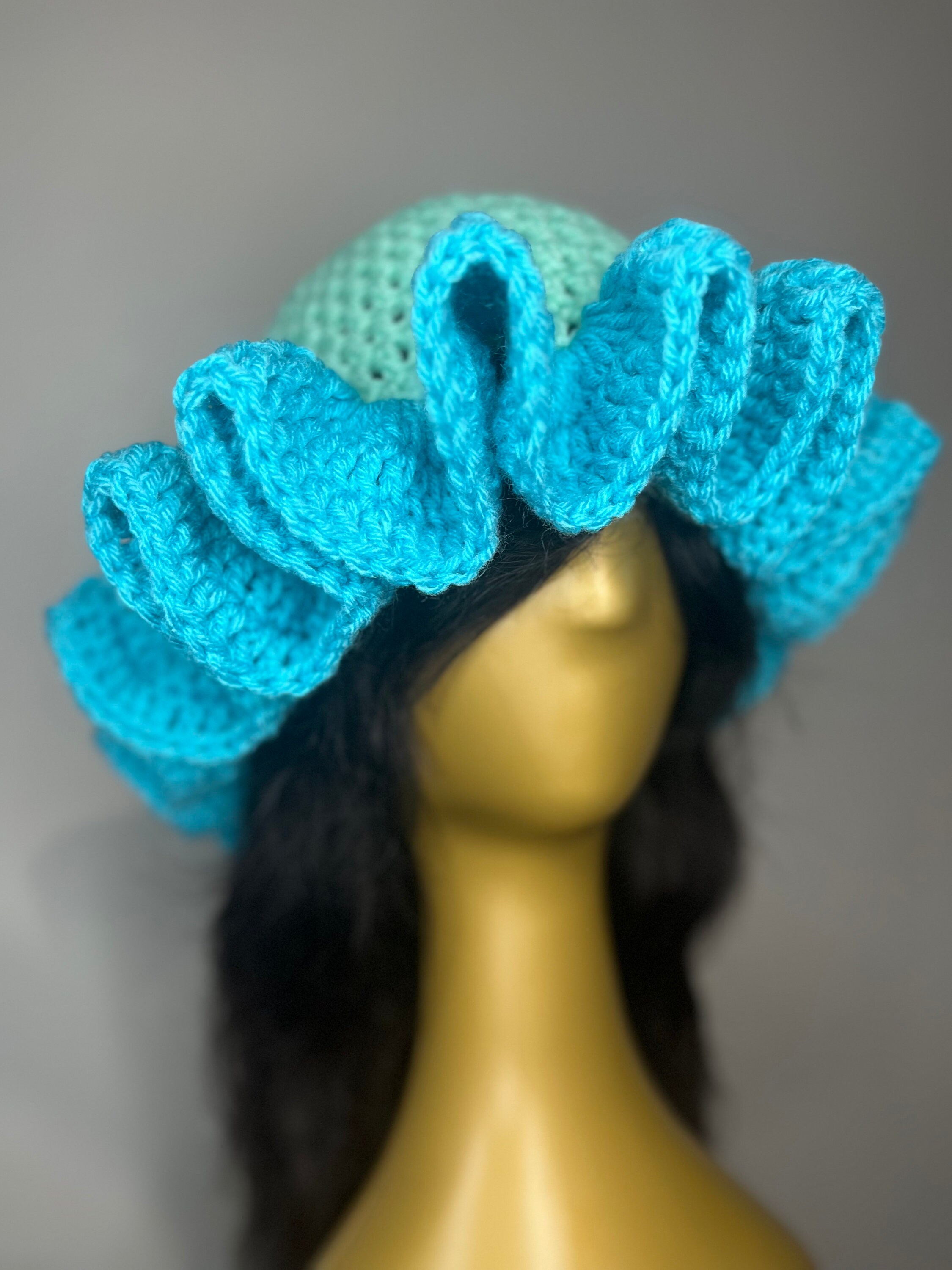 Crochet Wavy Ruffled Bucket Hat Pattern - Etsy