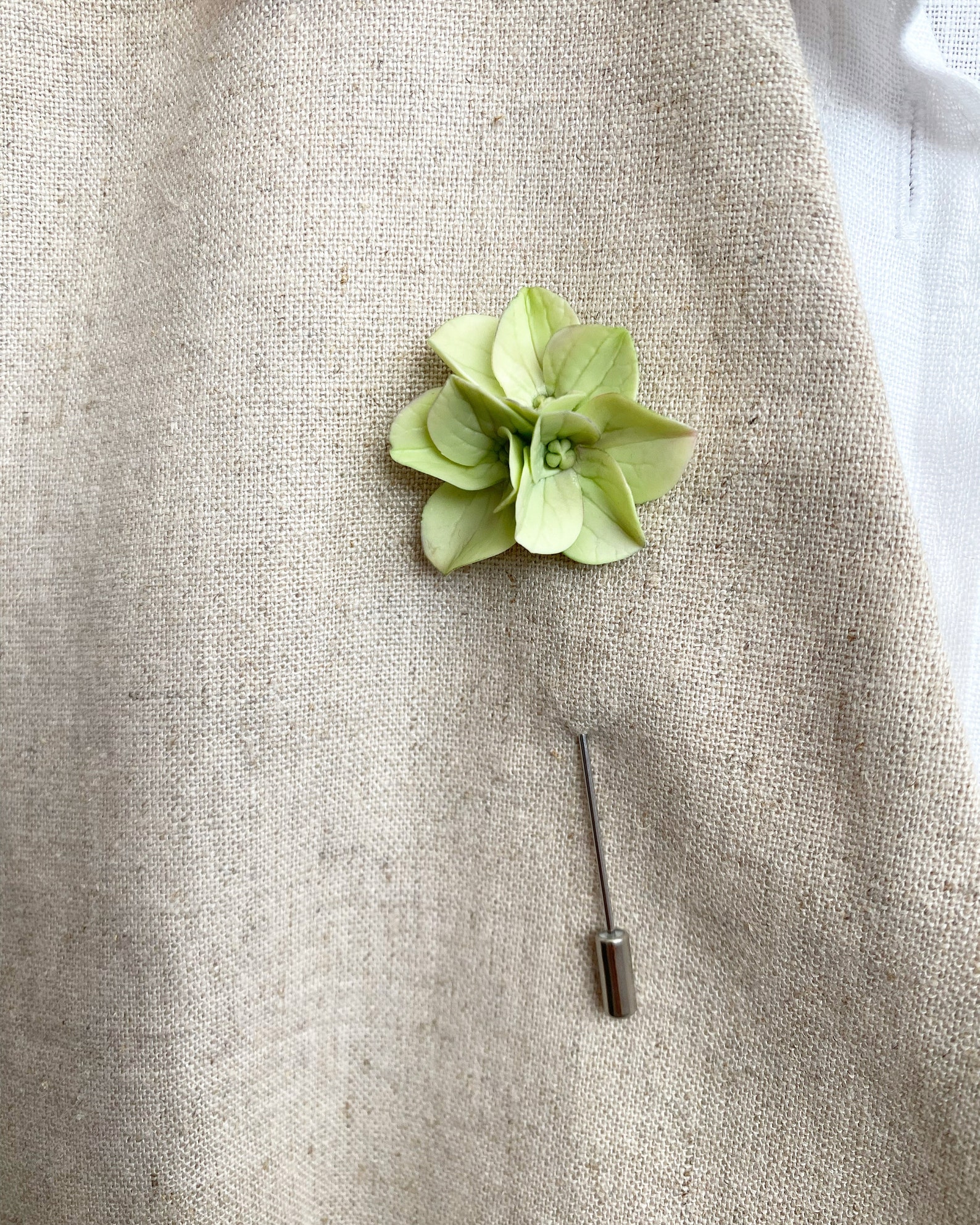 Hydrangea Lapel Pin Green Flower Lapel Pin Wedding Boutonnière Groom ...