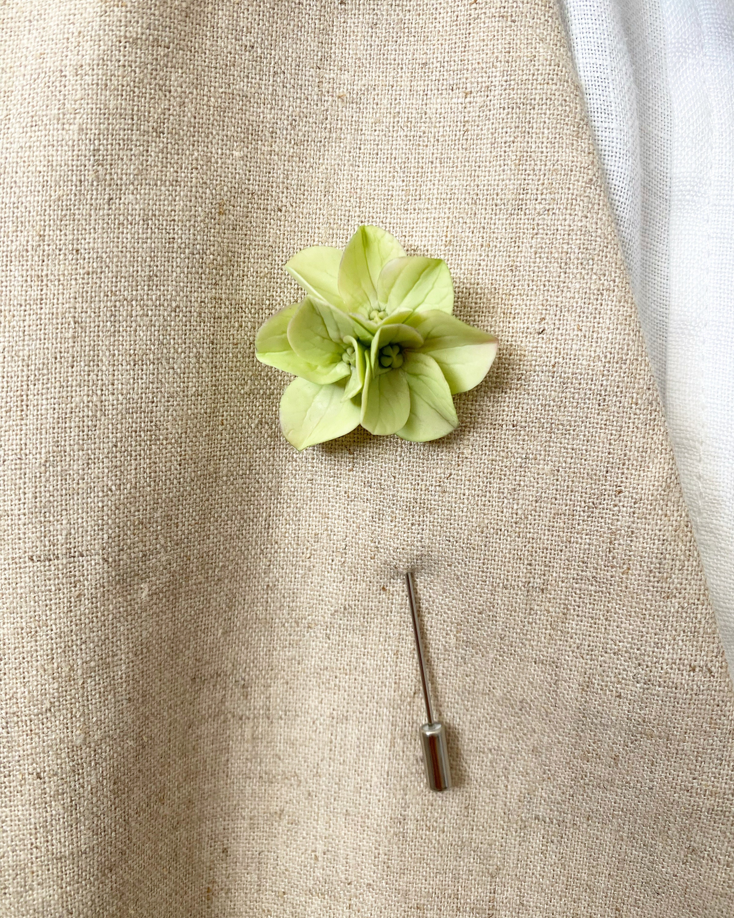 Hydrangea Lapel Pin Green Flower Lapel Pin Wedding Boutonnière Groom ...