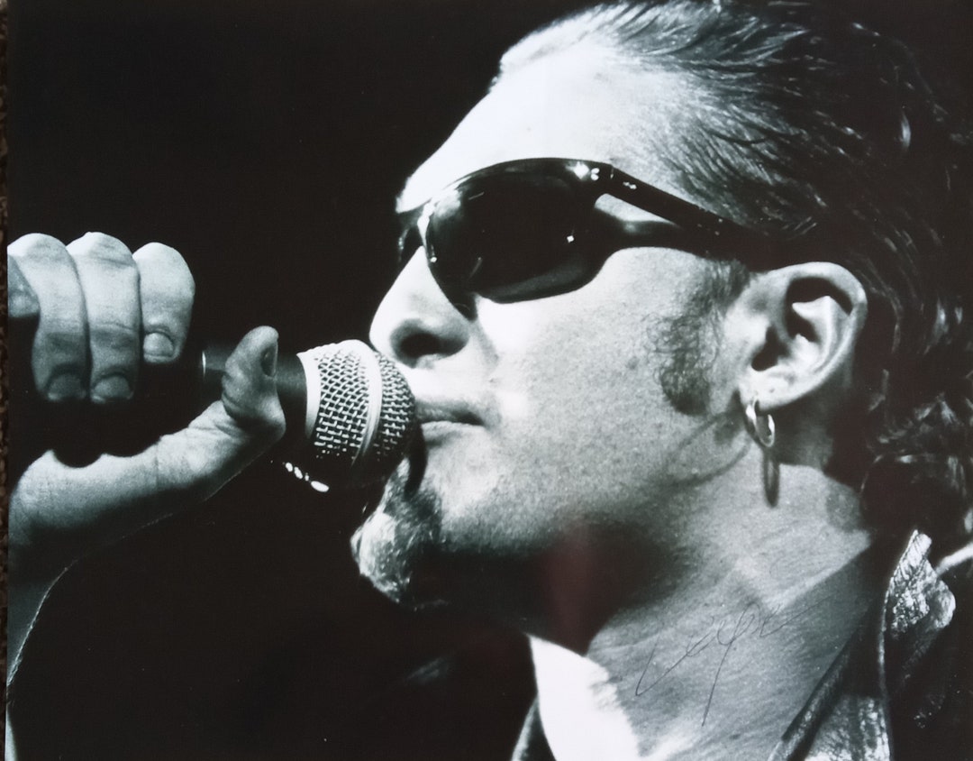 Layne Staley Autographed Signed Alice in Chains 8x10 Photo - Etsy