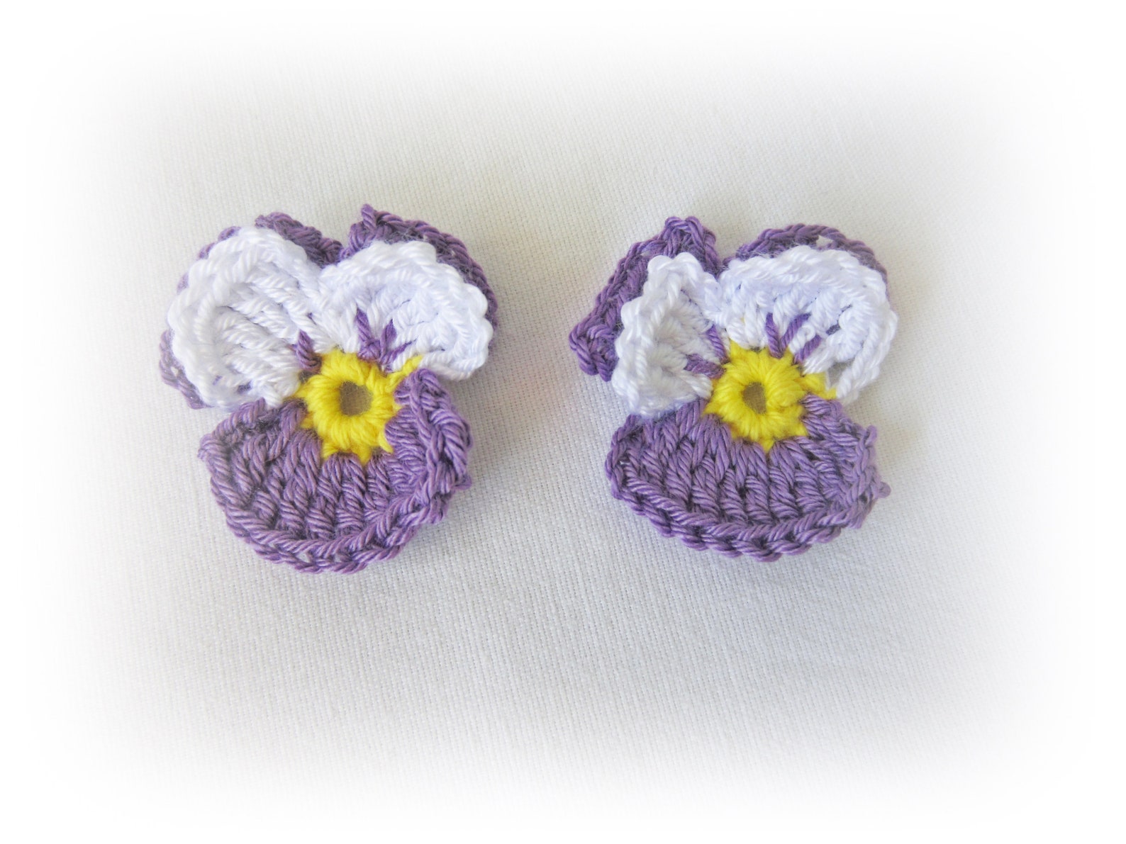 Crochet Pansy Flowers Applique, Violet Small Flower, Viola Applique ...