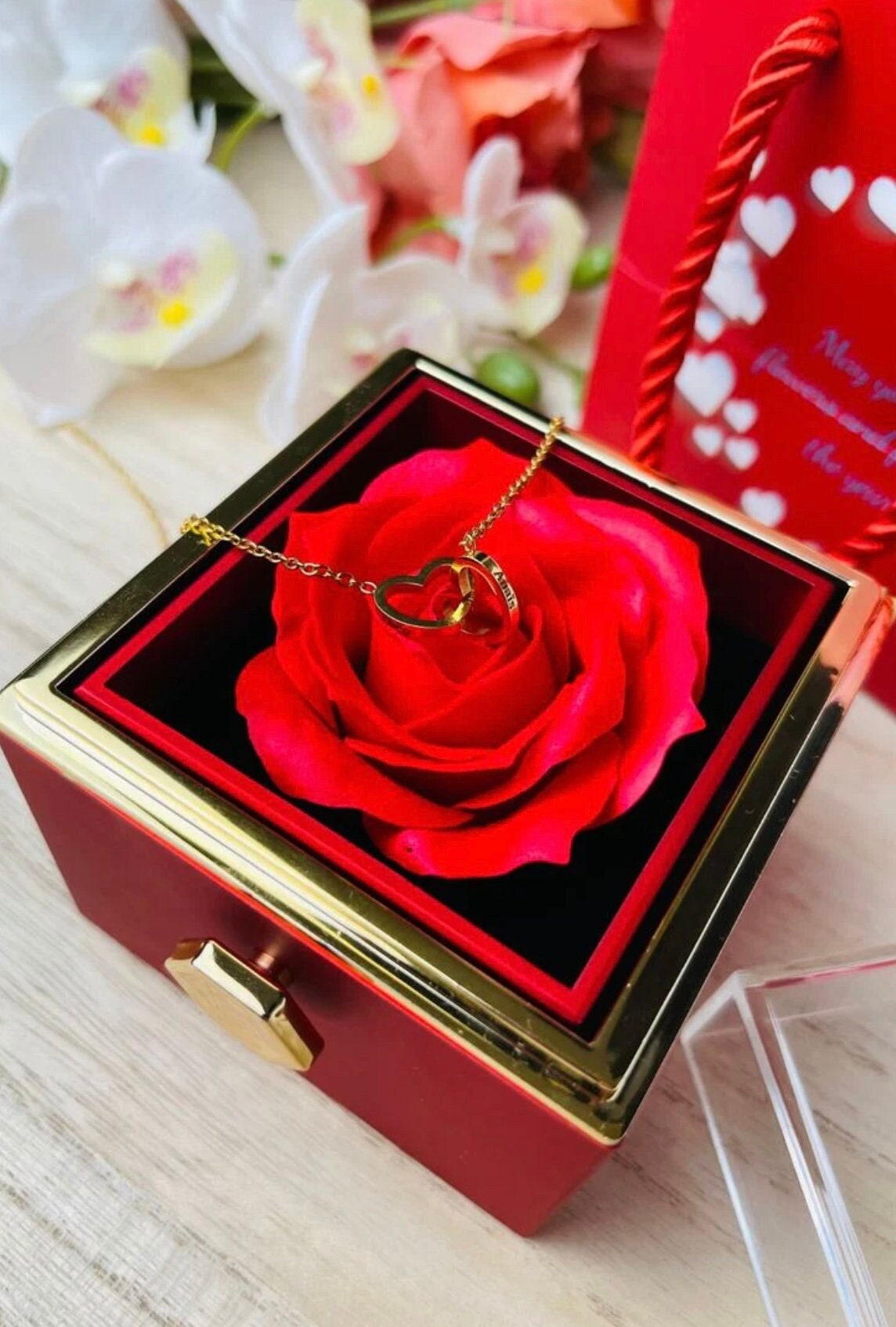 Necklace and rose box store