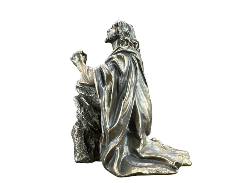 Jesus Sculpture - Figurine of Christ Praying in the Garden of ...