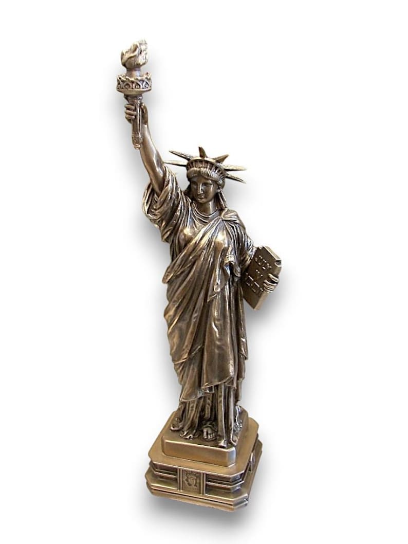 Statue of Liberty - Symbol of the USA - Symbol of New York City ...