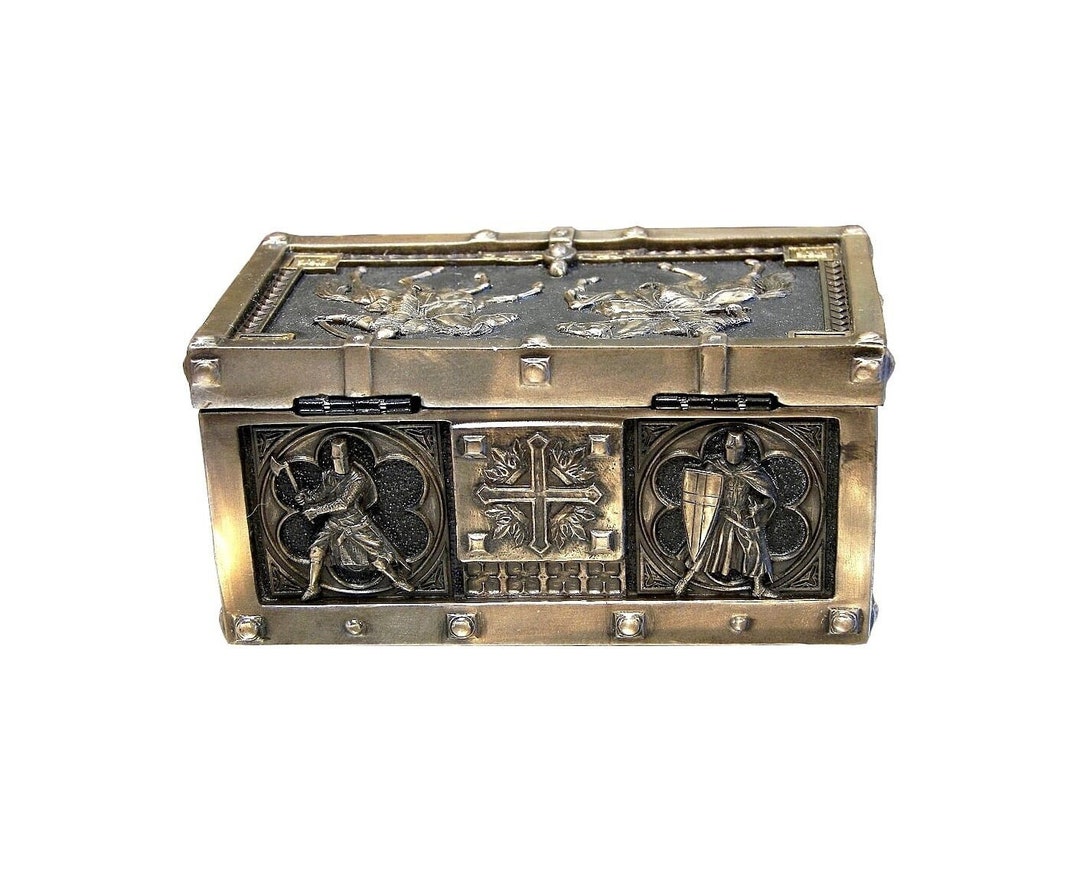 Knight's Box With Reliefs of the Templar Crusaders and Saracens - Etsy