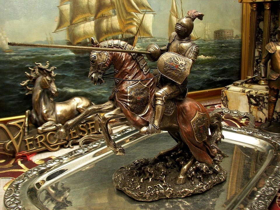 Knight in Armor With Lance on Horse Armored Knight Statue Medieval ...