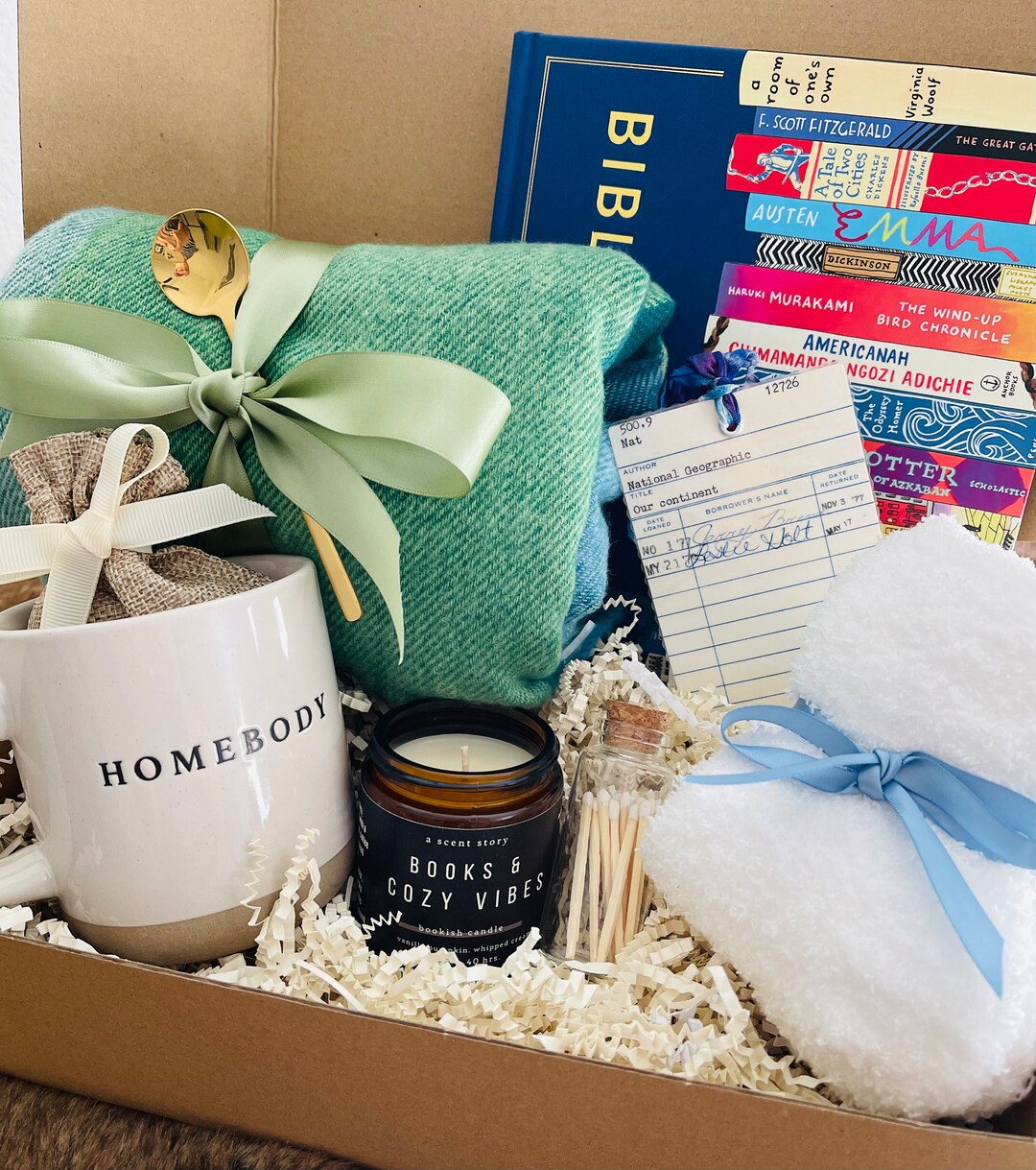 Book Lover Gift Box, Bookworm's Delight Gift Box Thoughtful Gift for a ...