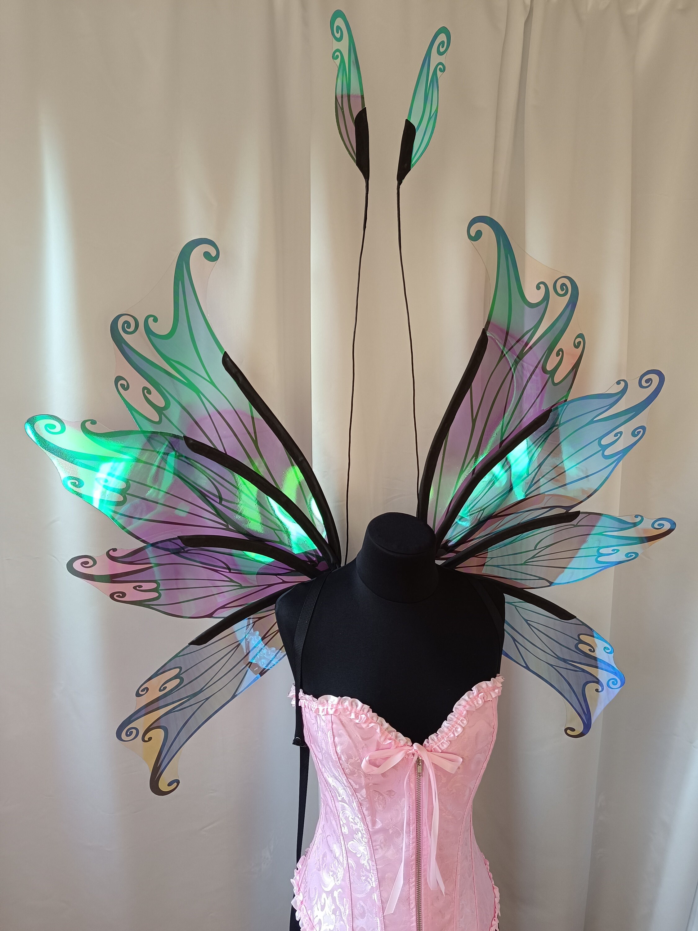 Grandes alas de color azul claro, alas de elfo, alas de Halloween, alas ...