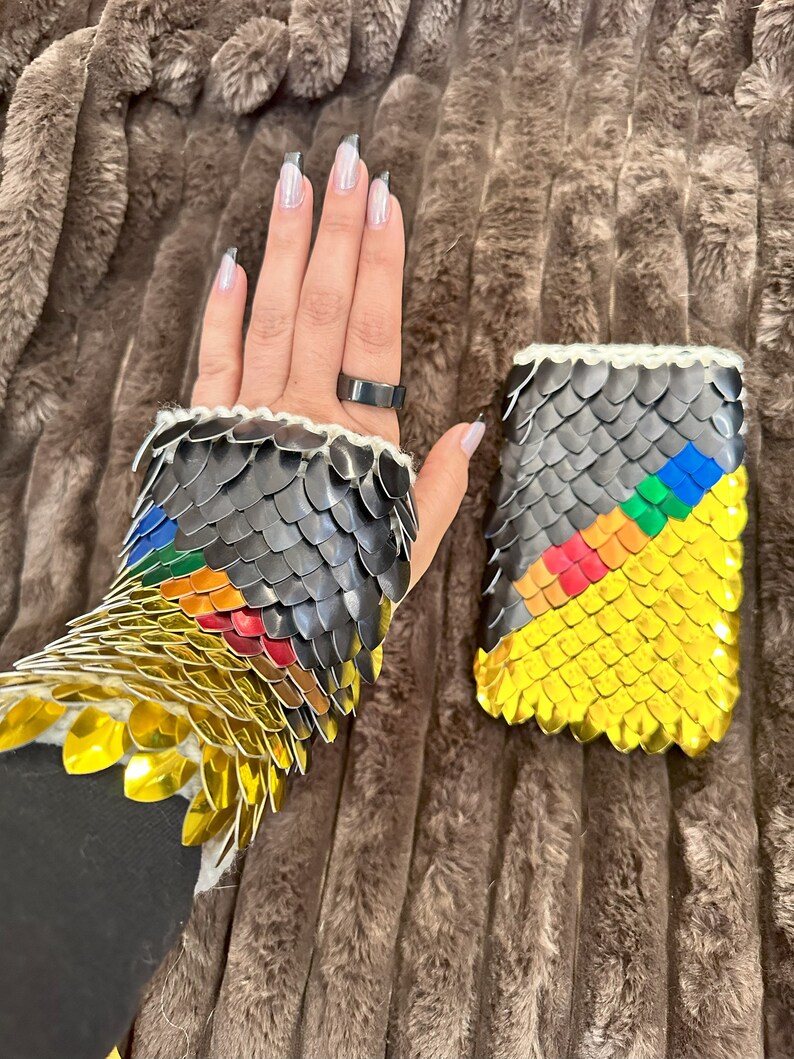 Andarna Fourth Wing Inspired Scalemail Arm Warmers - Etsy