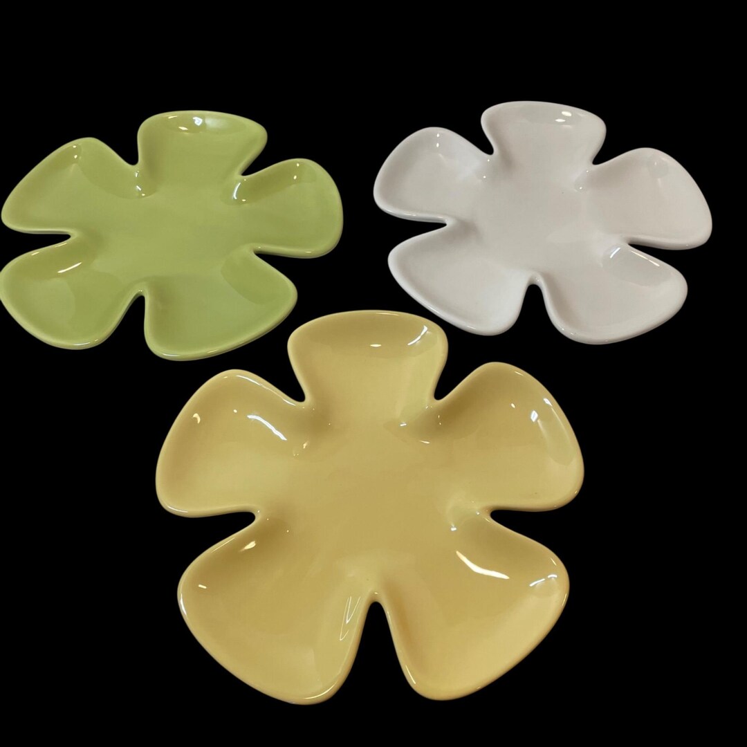 Set of 3 LNT Flower Shaped Ceramic Plates in Green White Yellow - Etsy