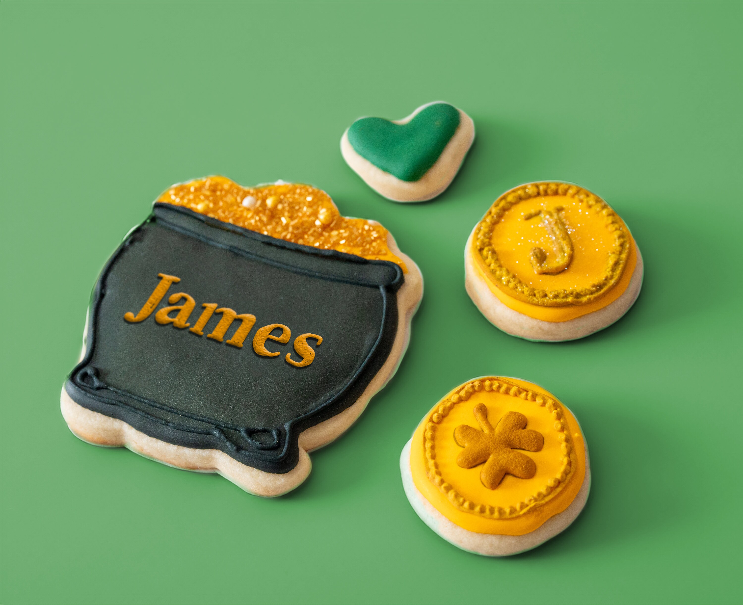 Personalized Cookie for St Patricks Day, Pot of Gold Cookie With Lucky ...