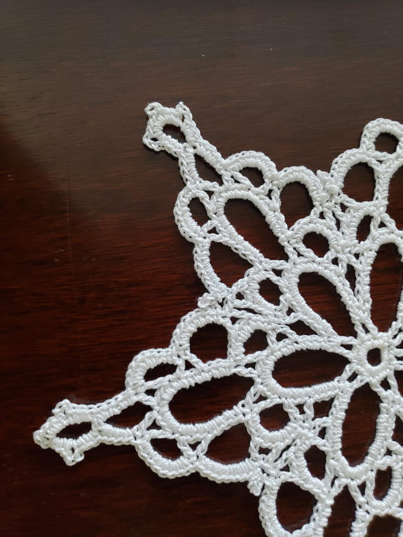White Wispy Star Snowflake Crocheted Doily 8.5” - Etsy