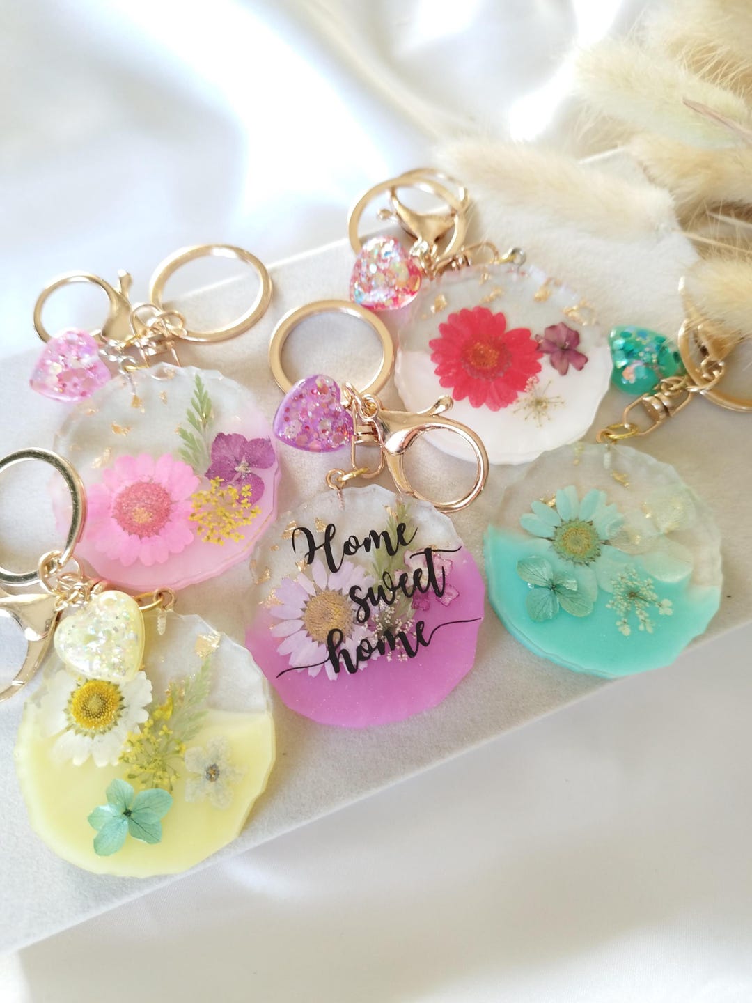 Resin Keychain With Real Dried Flower / Personalized Handmade Bag ...